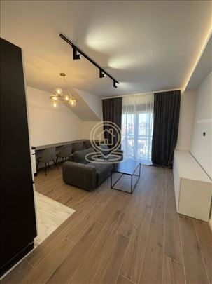 Izdavanje Novog Dvosobnog Stana 54m² Bulevar Patri