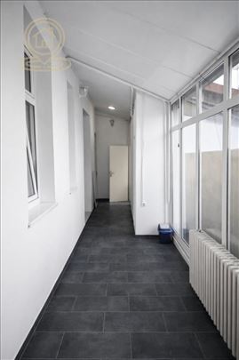 Poslovni prostor 275 m², Stari Grad, Novi Sad