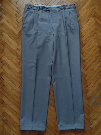 Vrhunske vintage biznis sive pantalone