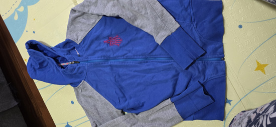 Nike duks M
