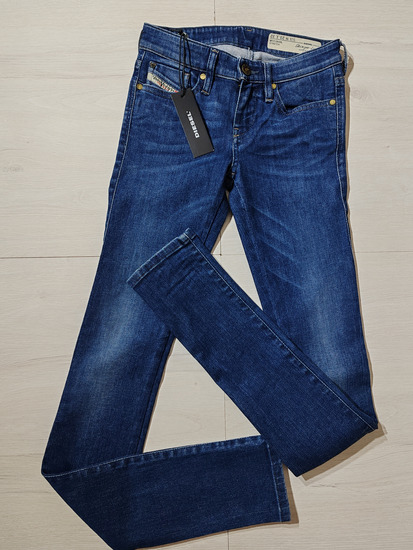 Diesel farmerke 23vel NOVO ORIGINALfix  1.800,00