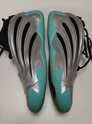 Košarkaške Patike - Adidas Harden i Nike Zoom LeBr