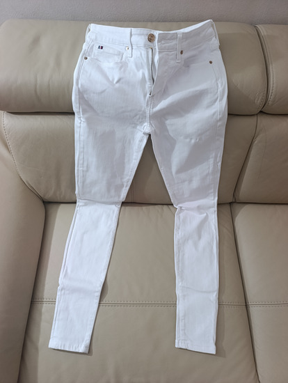 Tomy Hilfiger Farmerke nove 27 S