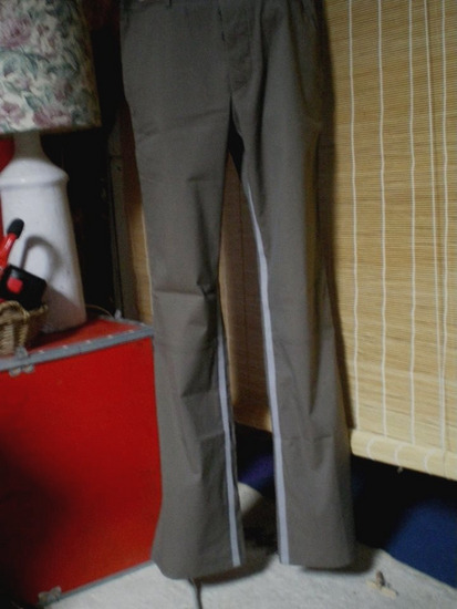 HUGO BOSS 44 pantalone novo