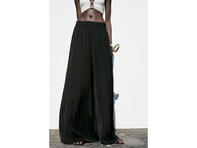 Zara leprsave siroke pantalone-NOVO