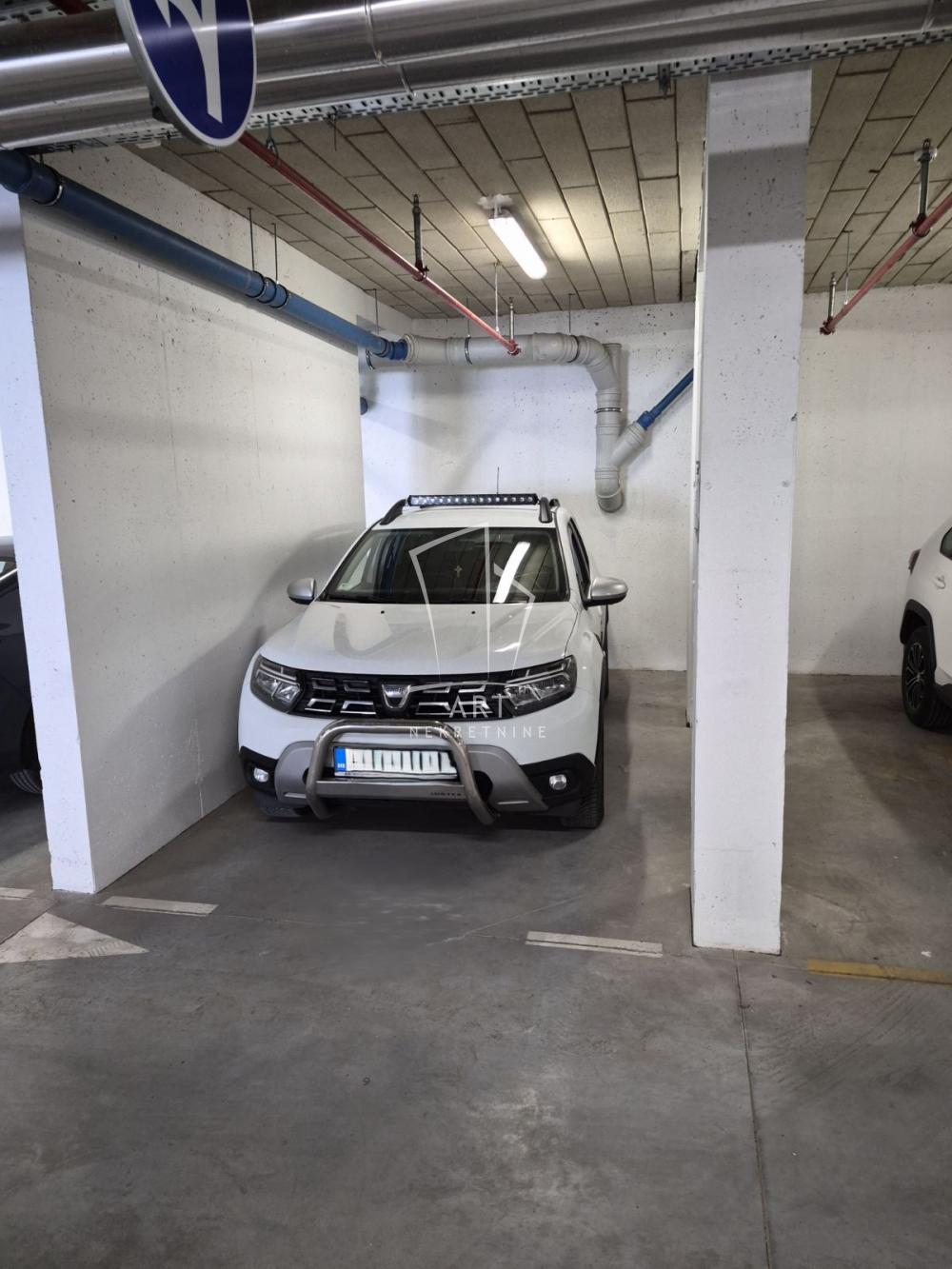 Bežanijska kosa, garažno mesto ID#15011
30.000 €
