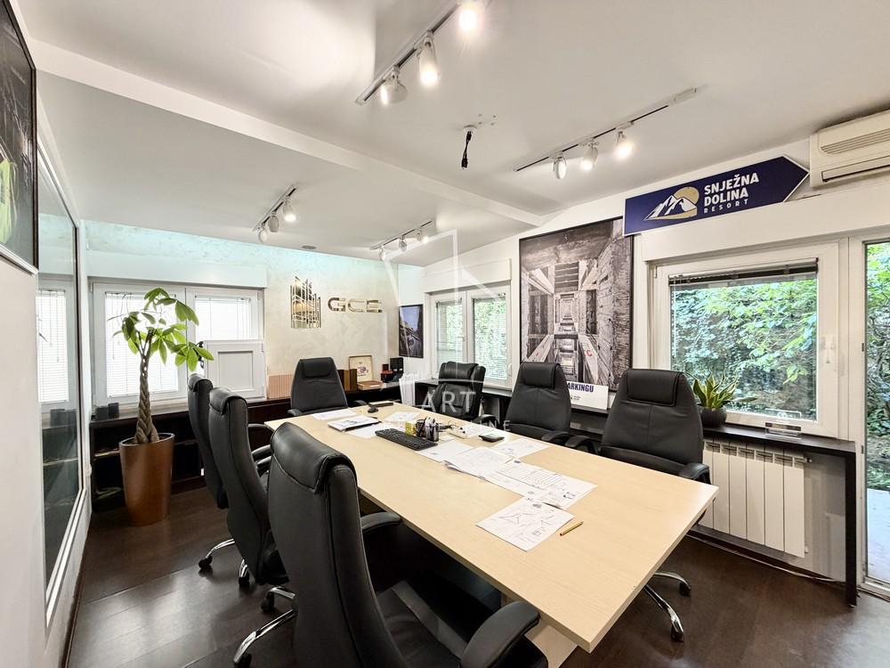 Lekino brdo, višenamenski poslovni prostor ID#14990
220.000 €