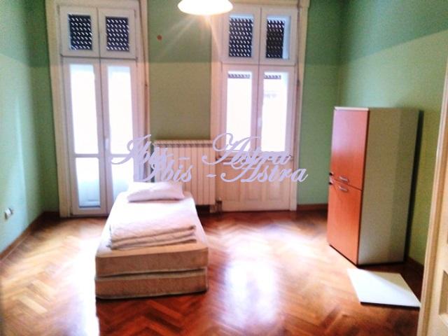 Salonski stan za izdavanje Skadarlija ID#511537
1.500 €