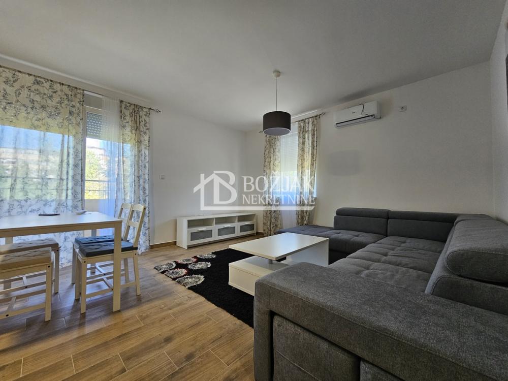 Dvosoban stan, Lesnina ID#2619
350 €