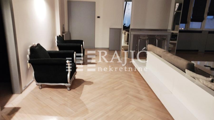 Obilićev venac,Zmaj Jovina,180 m2, dupleks #4523
1.700 €