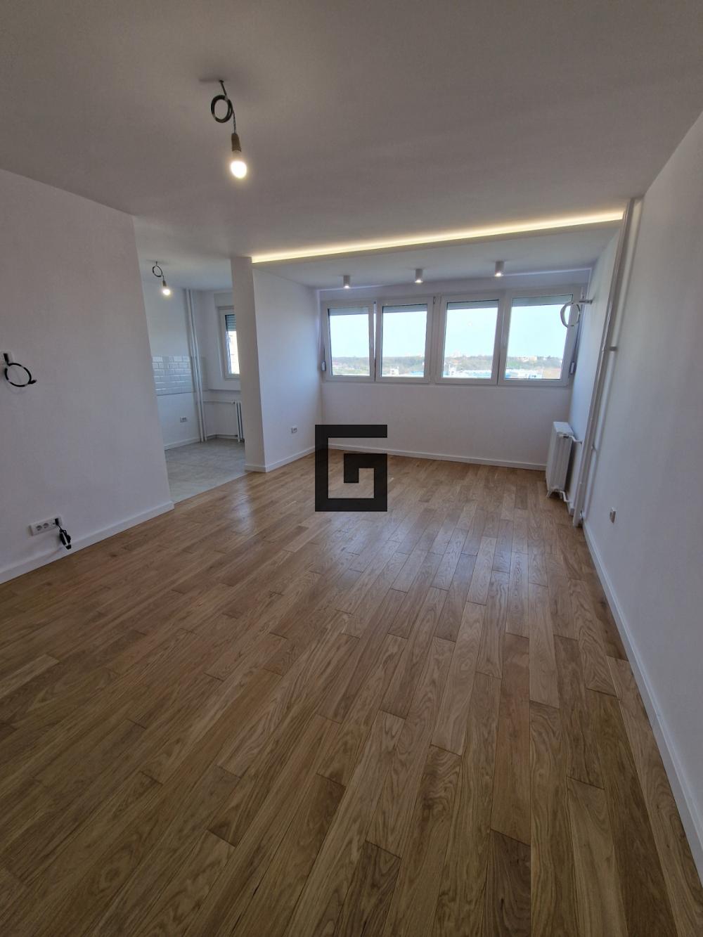 Lux renoviran stan, bl 37, 95m2, 4.0 ID#2063
310.000 €