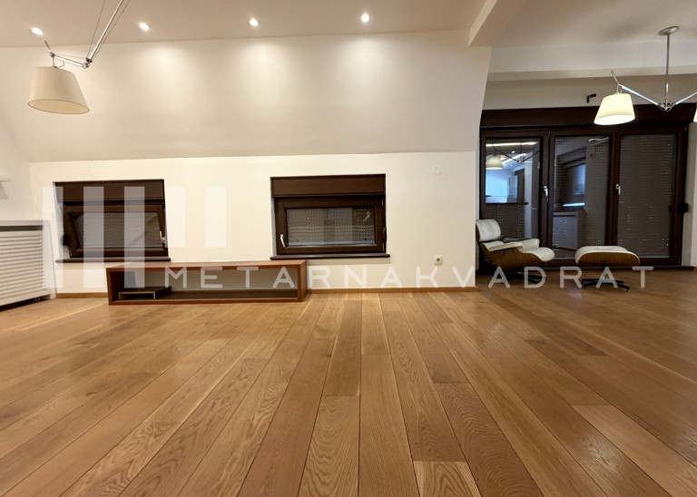 Lekino brdo, luksuzan dupleks 131m2 + 30m2 (ID: 1302) ID#1302
374.000 €