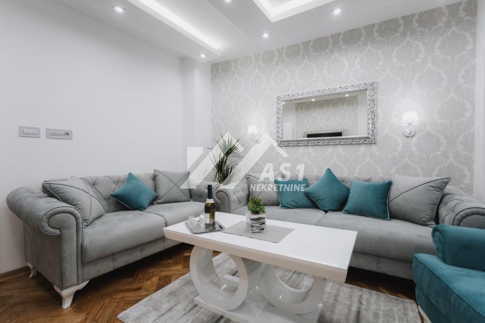 PRODAJE SE NAMESTEN STAN U CENTRU ID#6663
155.000 €