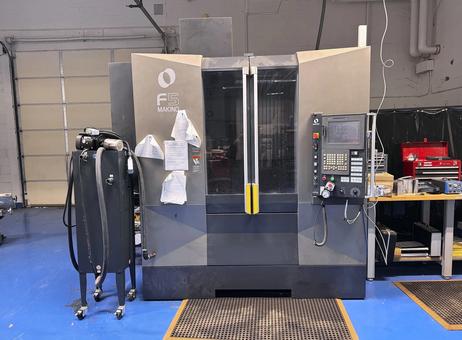 Vertikalni obradni centar Makino F5
