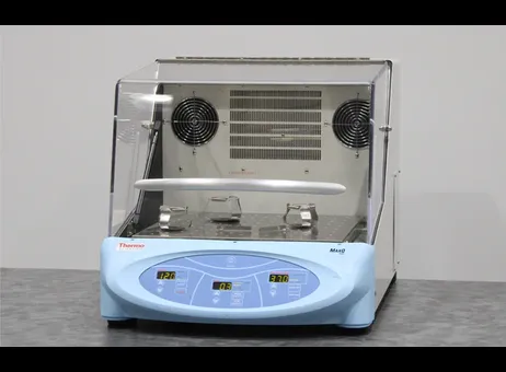 Thermo Scientific MaxQ 4000 laboratorijski orbitalni inkubator-šeйker
