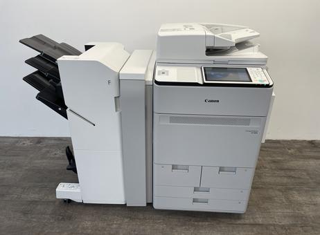 Canon imagePRESS C165 само 34000 кликова укључујући завршницу за брошуре