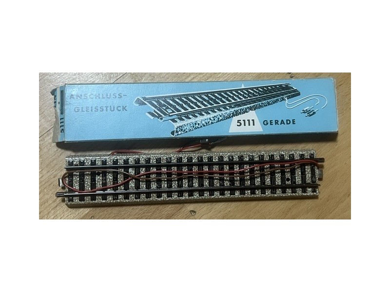 MÄRKLIN 5111 M-Gleis – Priključna Šina – NIKAD KORIŠĆEN