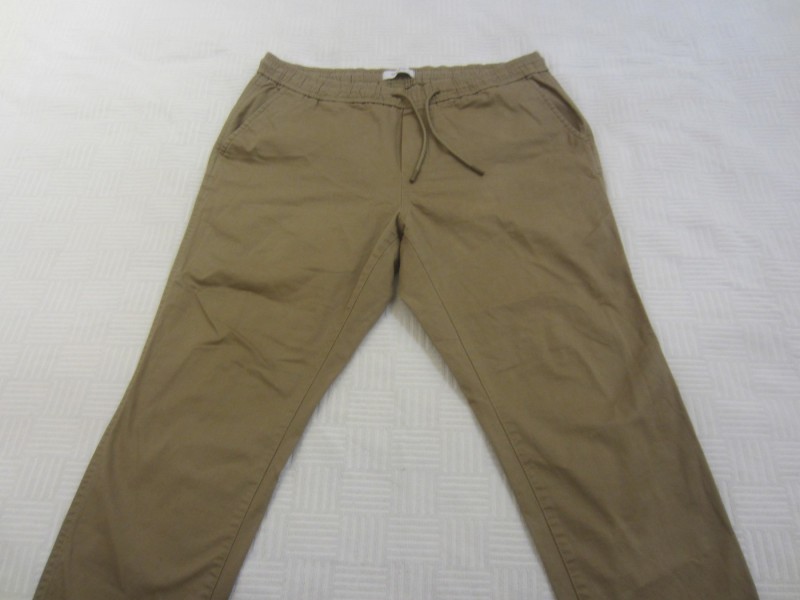 RESERVED muske pantalone L-KAO NOVE