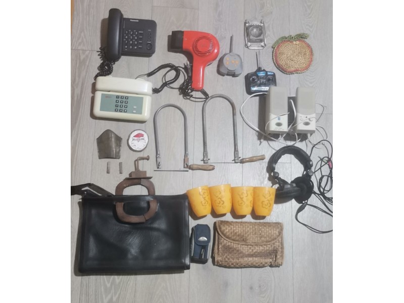 Sve sa slike AKCIJA POLOVNO I NEŠTO NEISPITANO