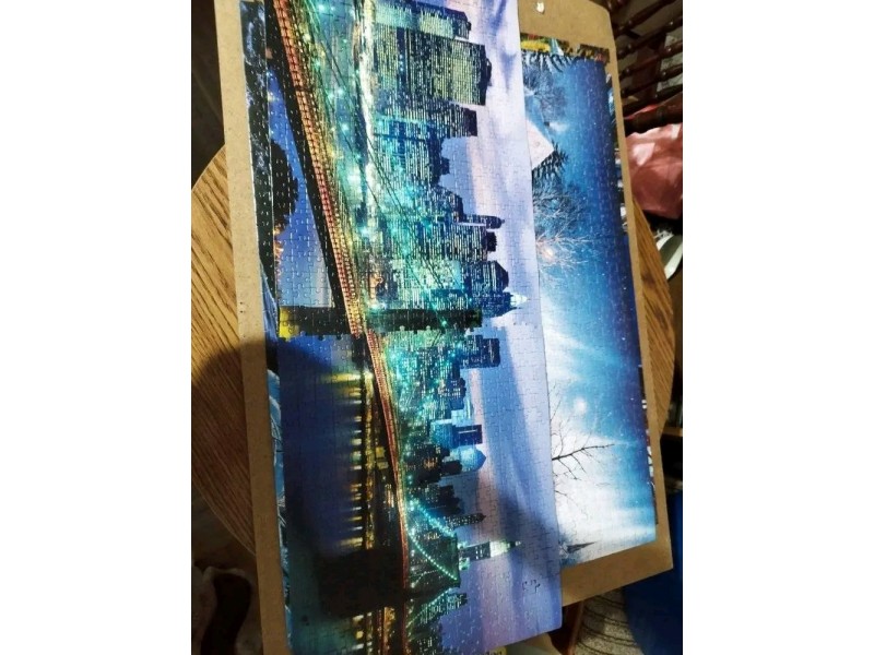 Puzzle 1000 kom