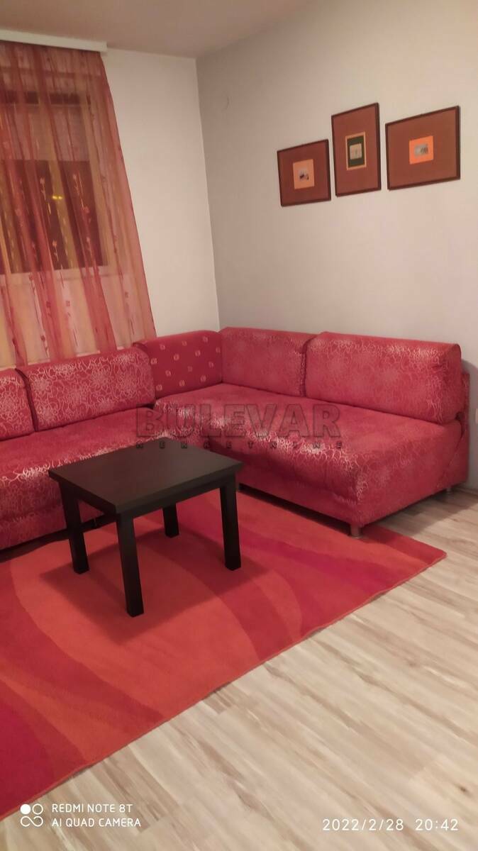 Jednoiposoban stan, Niš - Pravni fakultet | Izdavanje · 39m² · 300€