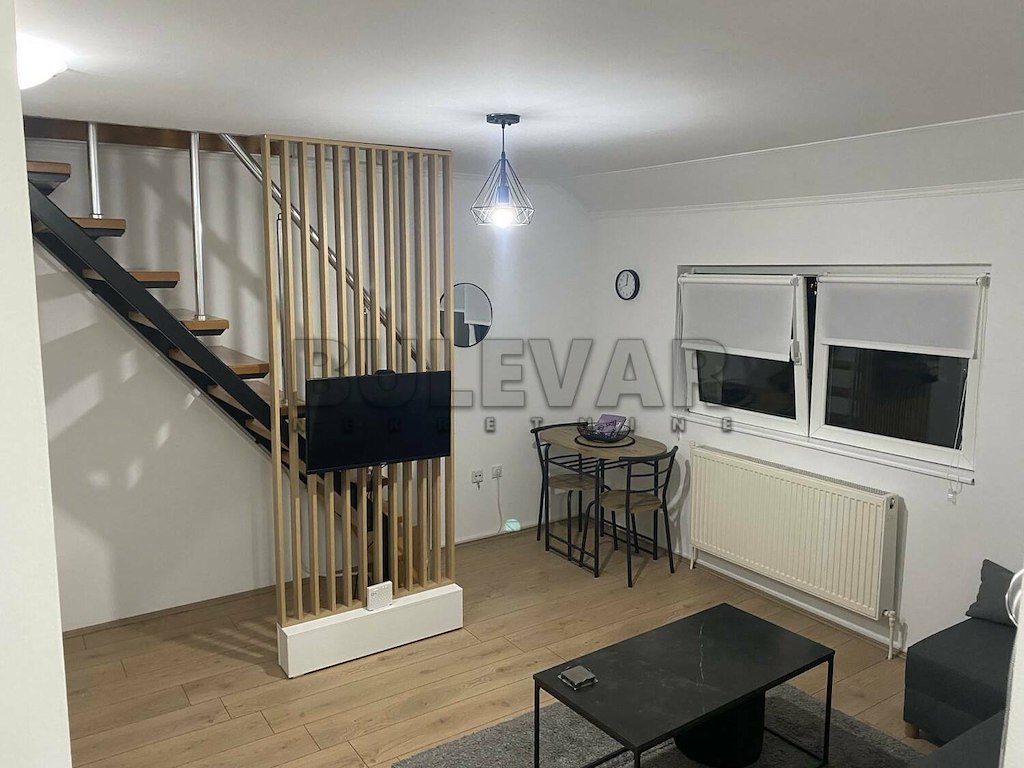 Jednosoban stan, Niš - Bulevar Nemanjića Zona 3 | Izdavanje · 32m² · 300€
