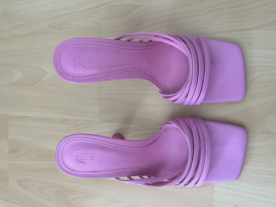 Zara stikle