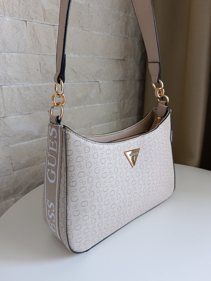 Guess torbica