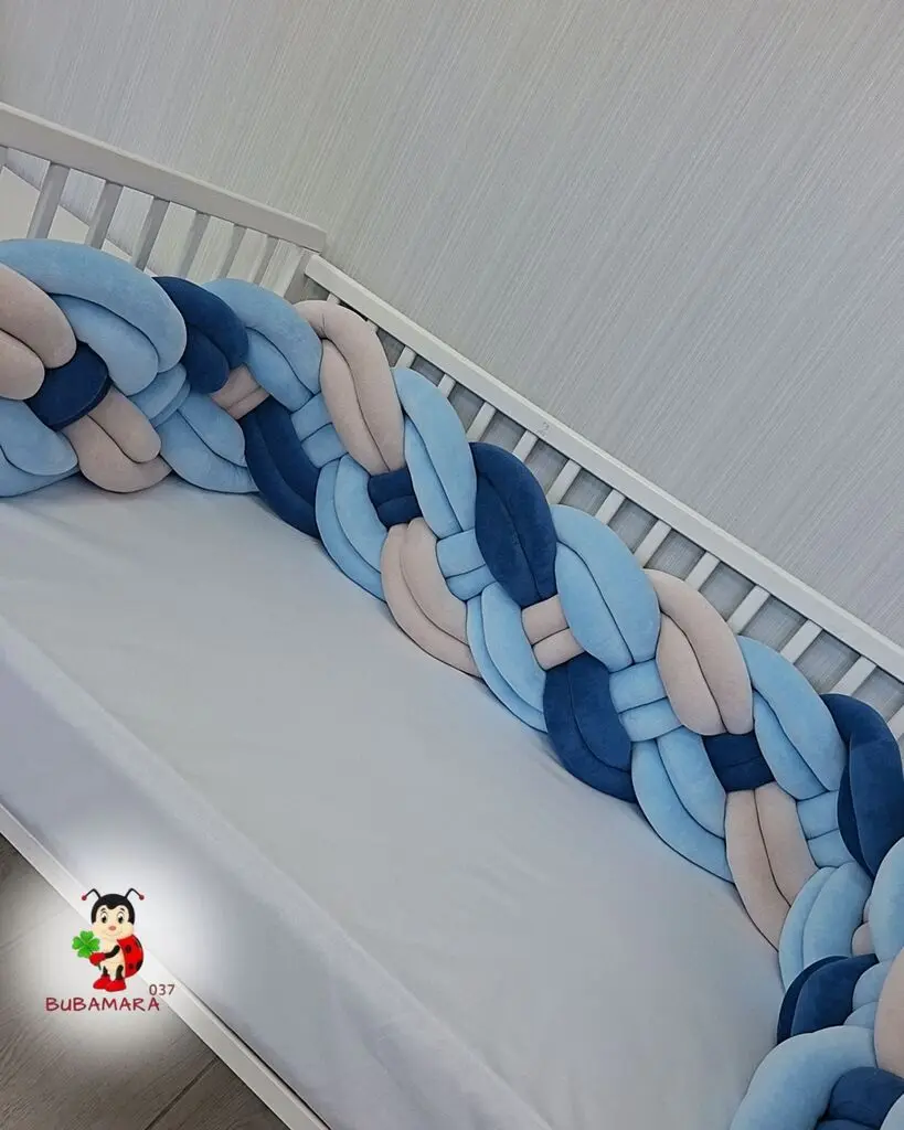 Bubamara037 Pletenica za krevetac, Osmostruka, 180cm, Plavo-bež