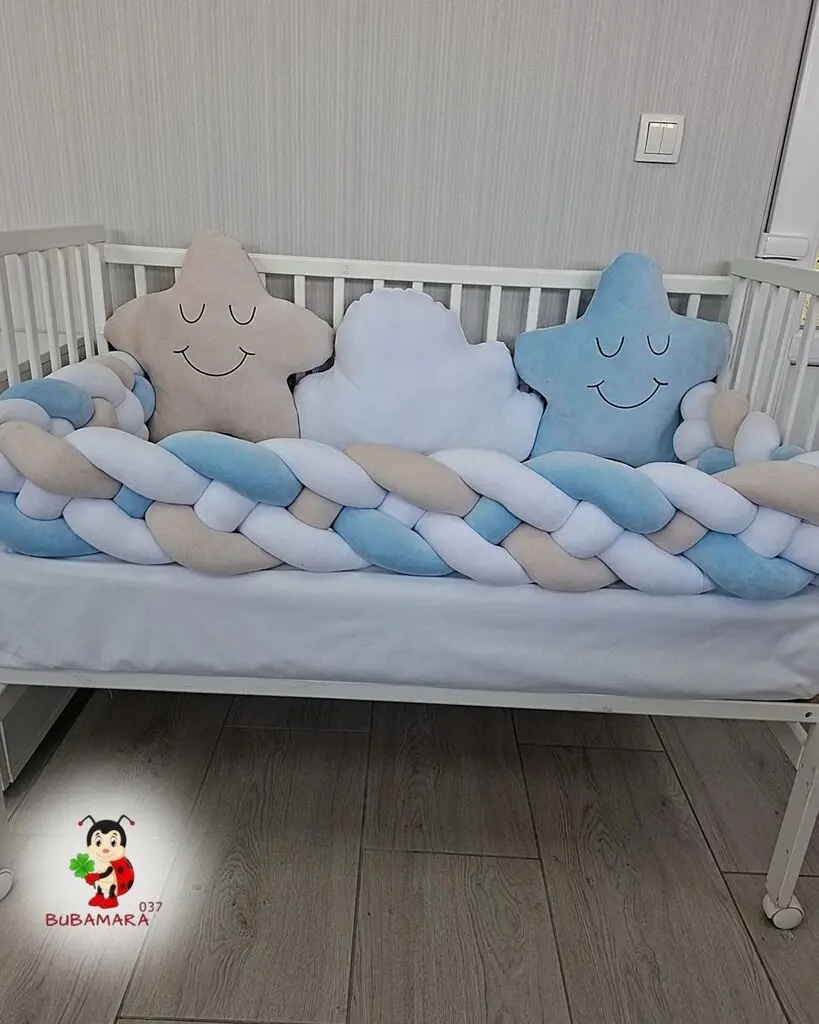 Bubamara037 Pletenica za krevetac, Četvorostruka, 240cm, Plavo-krem