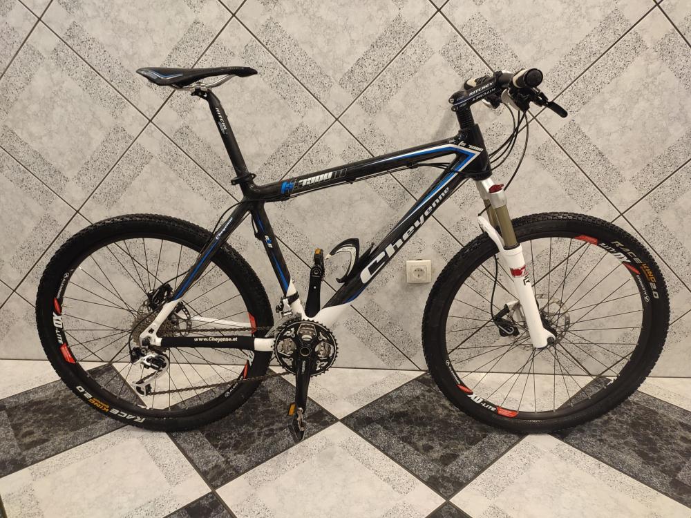 Cheyenne KARBON Deore xt 3x9 49cm Hidraulika