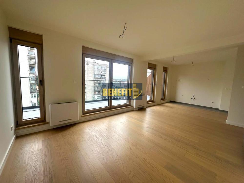 Četvorosoban stan na prodaju, 130m2, 560.000€