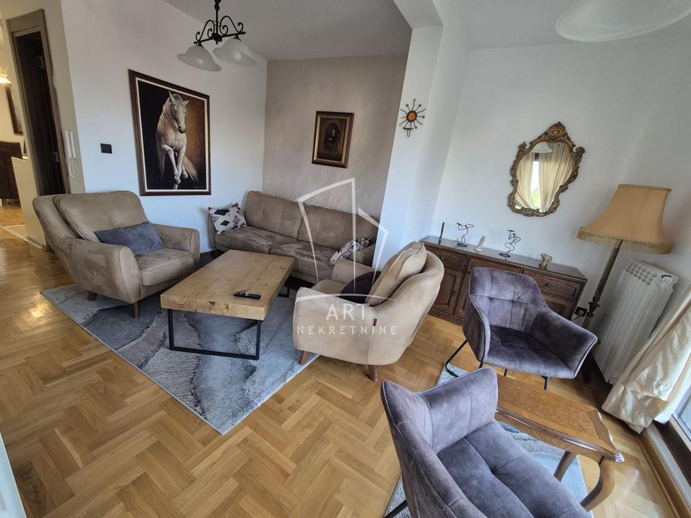 Borisavljevićeva, Petosoban stan za izdavanje, 77m2, 1.200€
