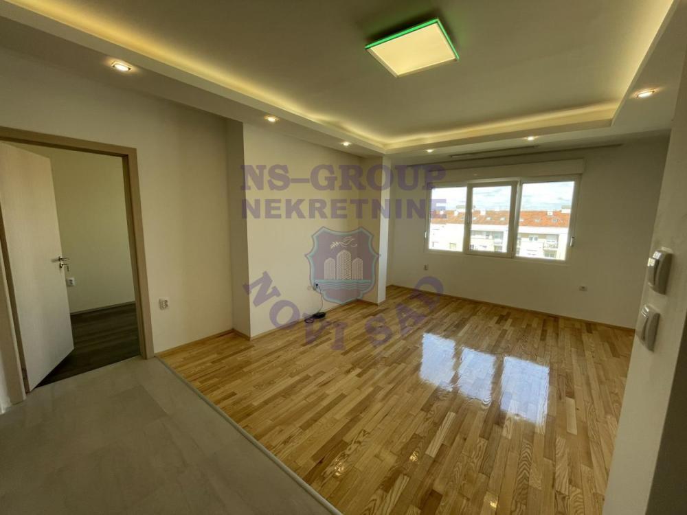 Trosoban stan na prodaju, 64m2, 187.870€