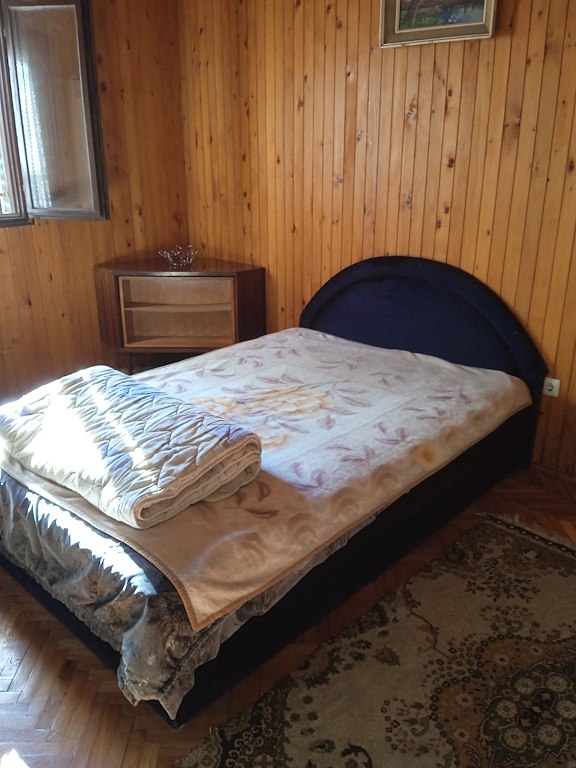 PRODAJA STANOVA IZDAVANJE JEDNOIPOSOBNOG STANA KARABURMA