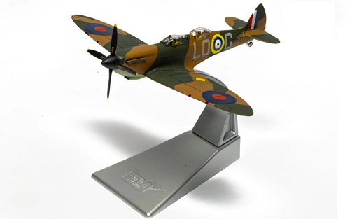 Corgi AA29203 Supermarine Spitfire T9 SM520/ LO-G (G-ILDA) - Presented as Spitfire Mk.I X4382 LO-G, RAF No.602 Sqn