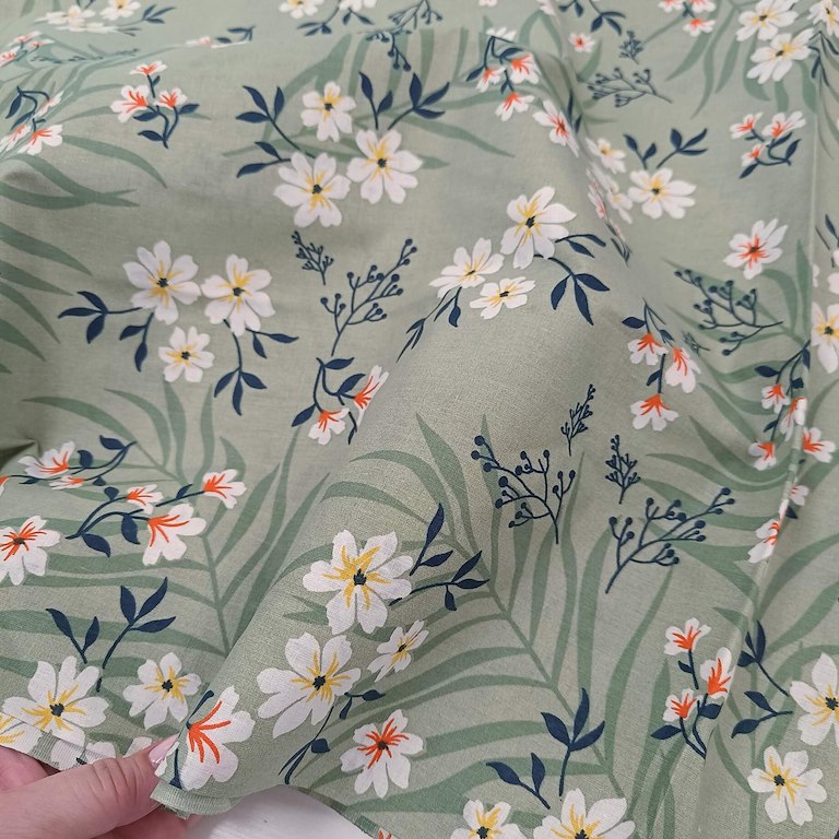 Posteljni pamuk 220cm cvetovi na zeleno
