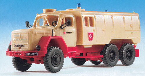NEW! Kibri 18651 Magirus Deutz 3-Axle UN Ambulance
