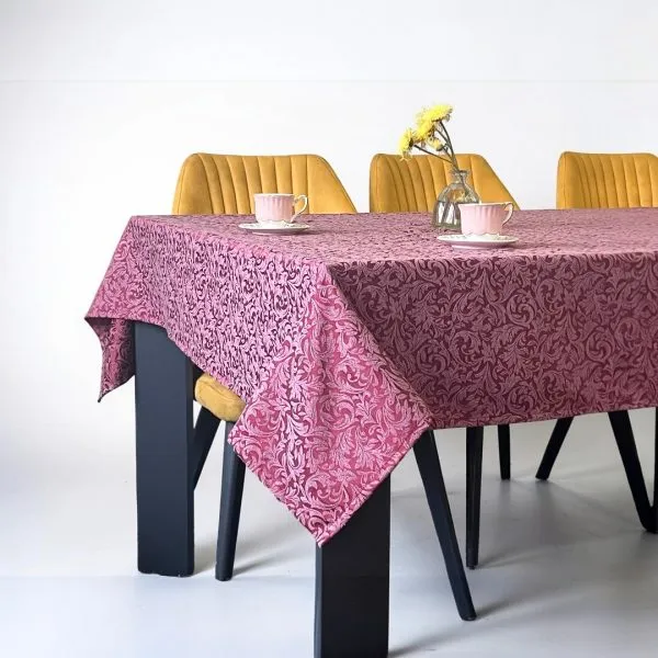 Stolnjak “ Damast “ – 150x220cm dezen E13
