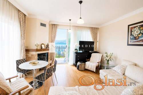 Prodaja – stan 55 m² + terasa 20 m², druga linija od mora, Đenovići, Herceg Novi