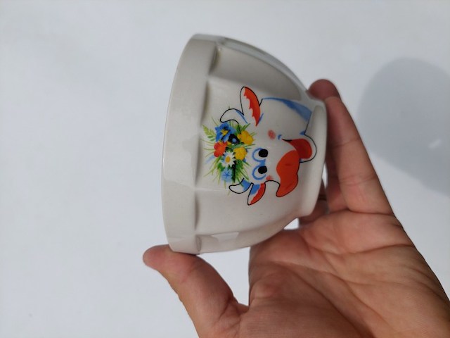 Kravica Kinder Lada činija od krema Podrvka