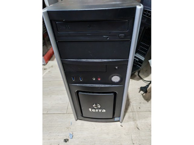 Terra racunar i3/8Gb/512Gb