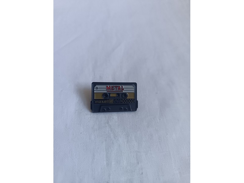 Metal Maxell - Retro kaseta metalni broš