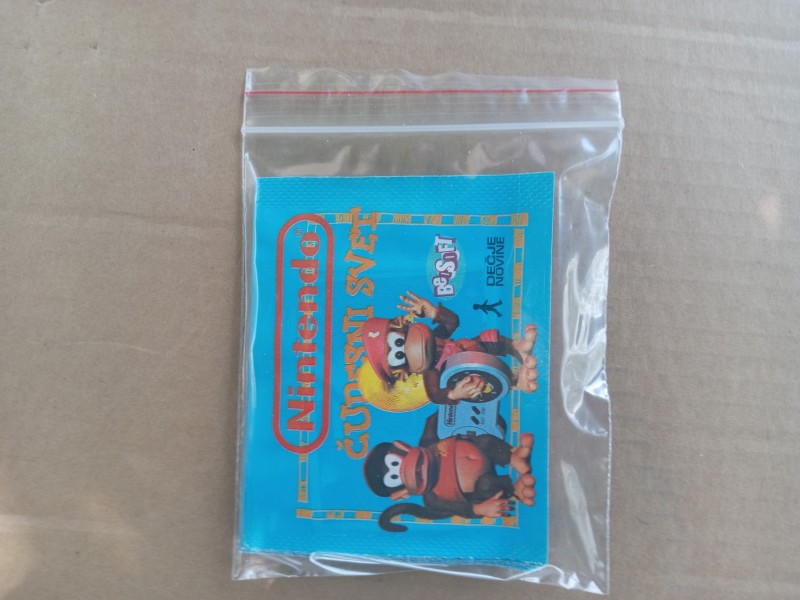 Nintendo 10 ne otvorenih kesica