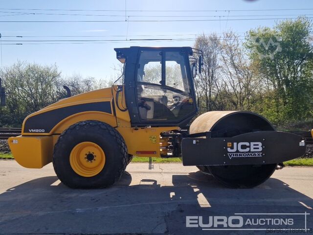Valjak za zbijanje
JCB VM200D