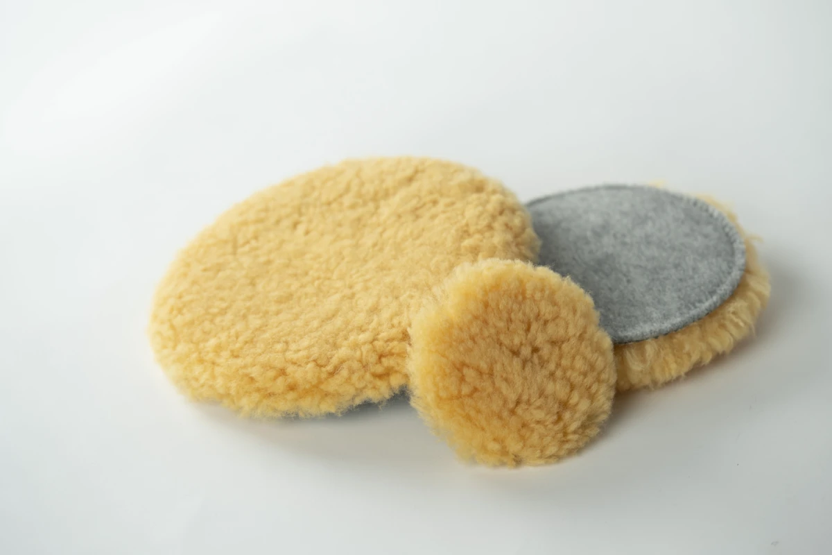 Twisted Wool Pad vuna za nanošenje abrazivnih pasti (Koch-Chemie)