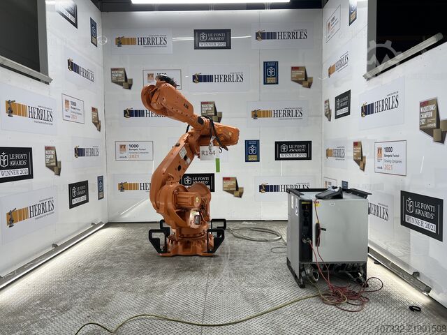 Industrijski robot
ABB IRB 6700-300/2.70