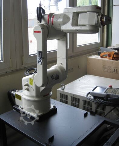 Industrijski robot
Yaskawa Motoman YR-SV3-J30