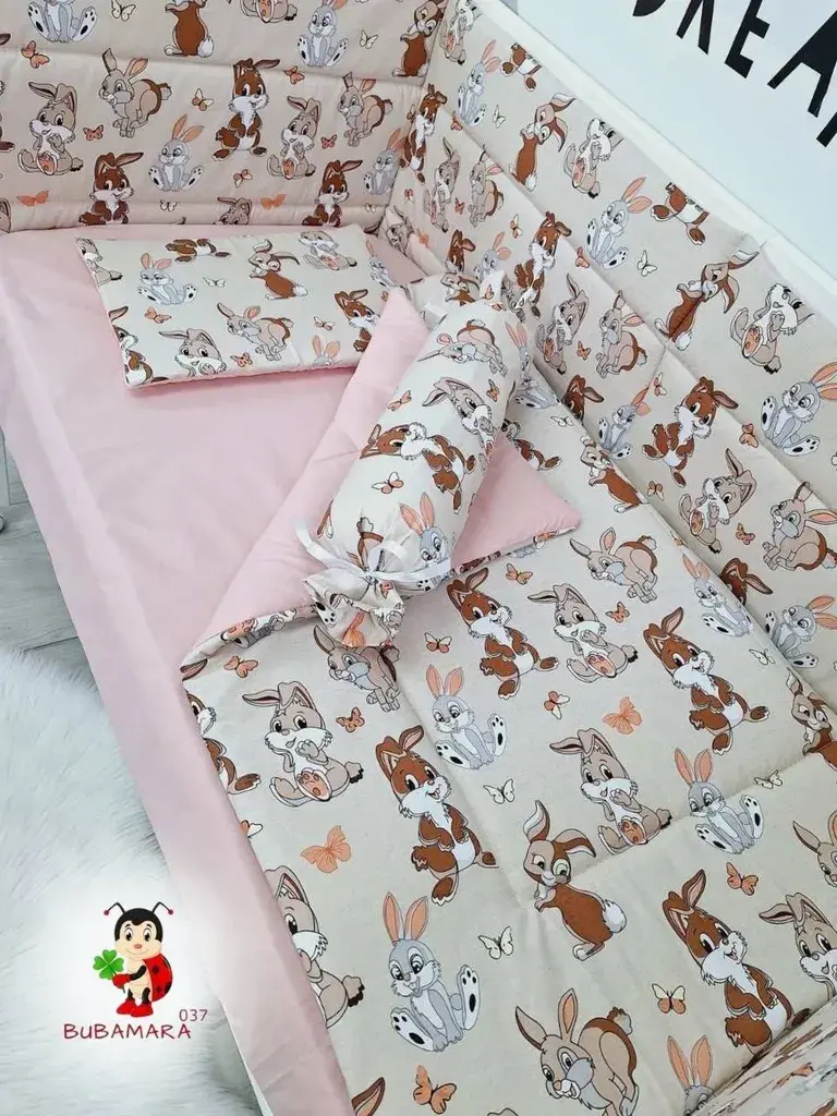 Bubamara037 Set posteljine za krevetac sa ravnom ogradicom, Krem-roze