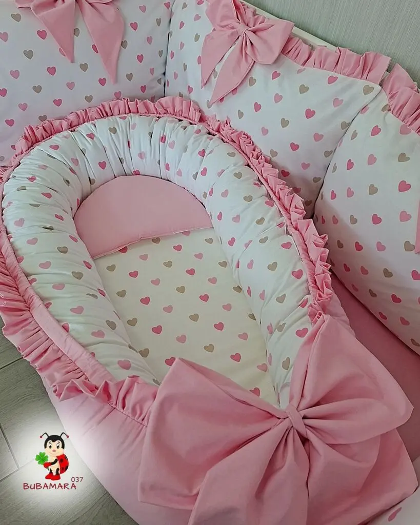 Bubamara037 Gnezdo za bebe sa karnerom Srculenca, Roze